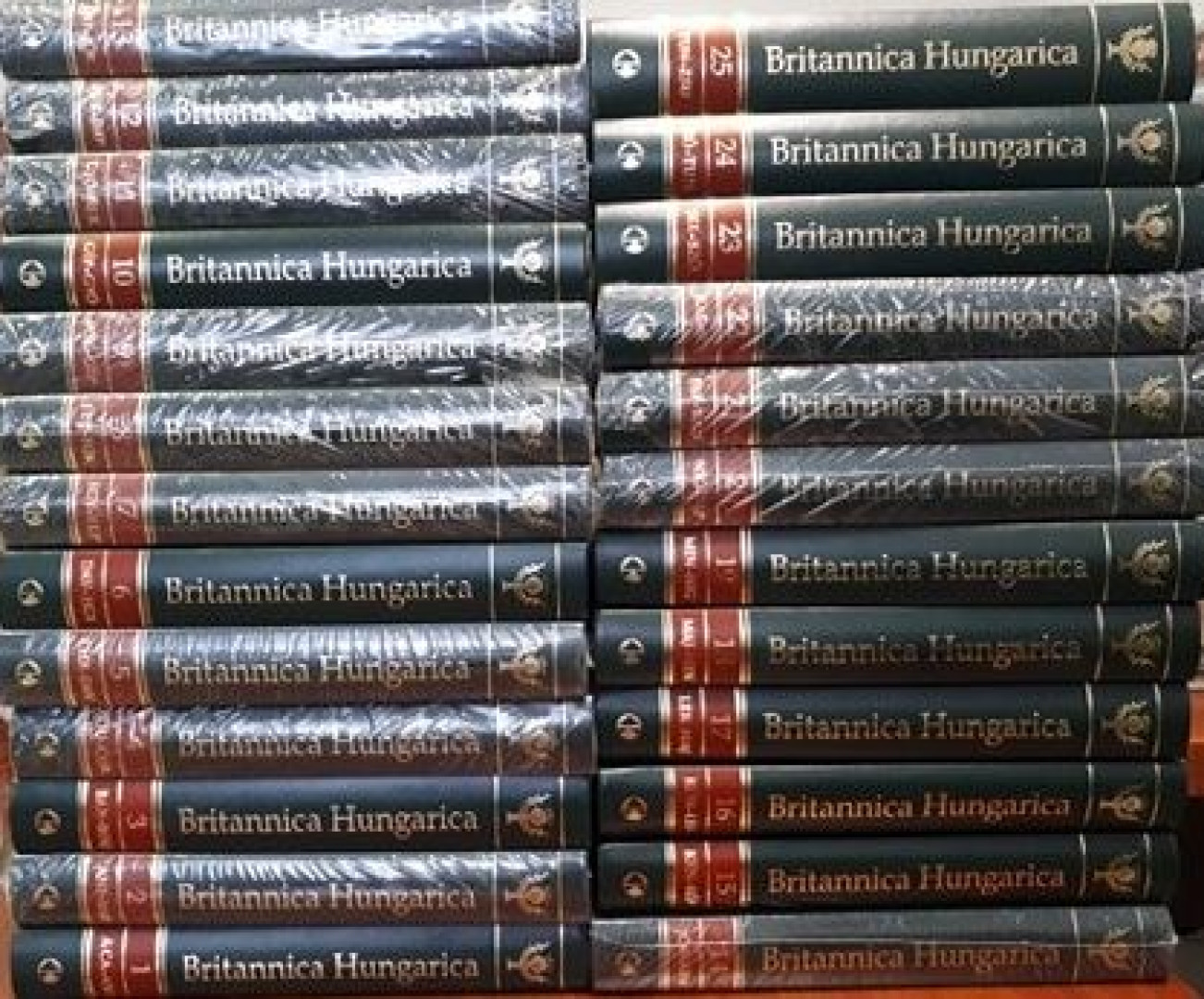 Britannica Hungarica Nagylexikon 1-25. kötet [teljes] [antikvár]